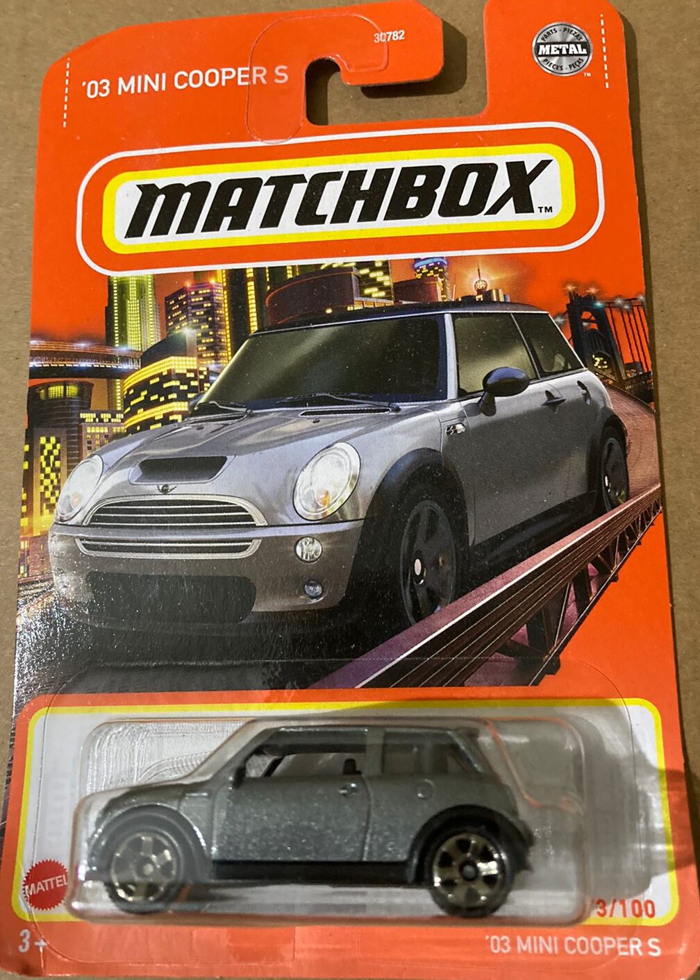 Matchbox – MBX Garbage Scout – (GVX45) – Crazy 4 Diecasts