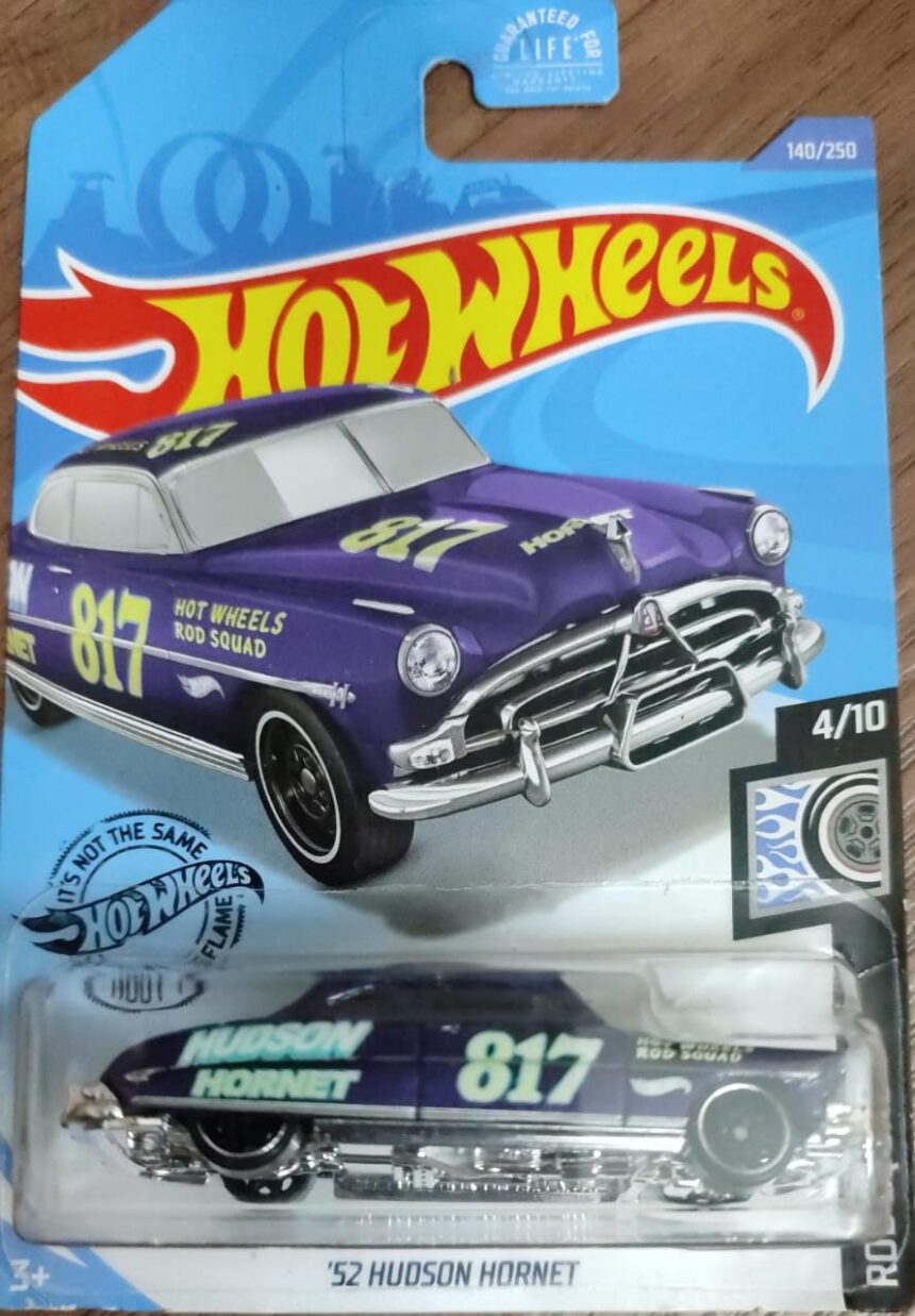 Hot Wheels – 52 Hudson Hornet – (GHF20) – Crazy 4 Diecasts