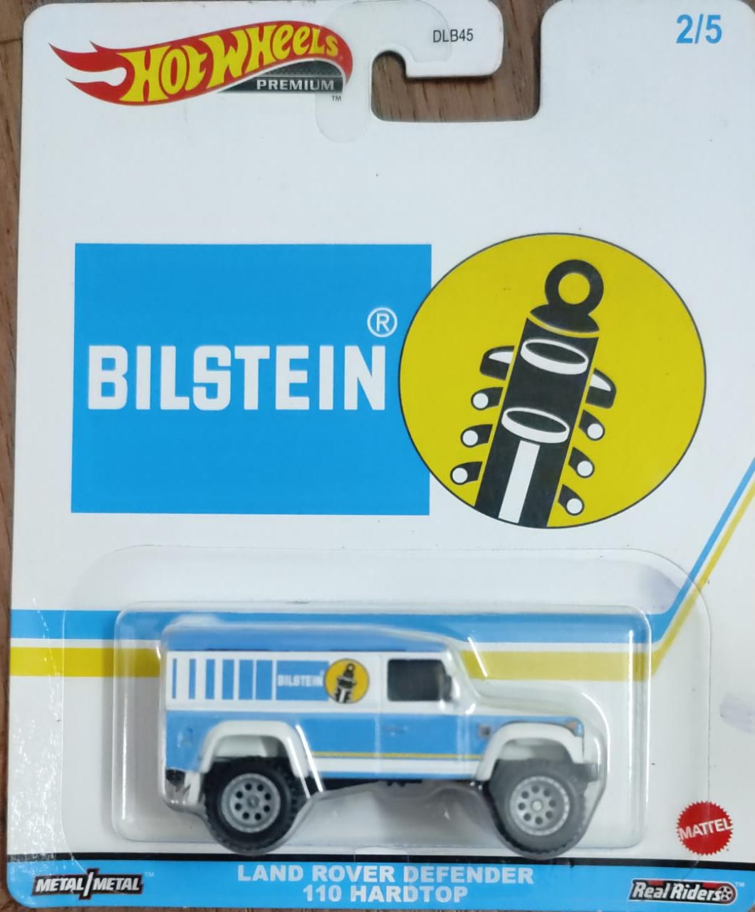 Land Rover Defender 110 – Majorette Deluxe Cars. – Crazy 4 Diecasts