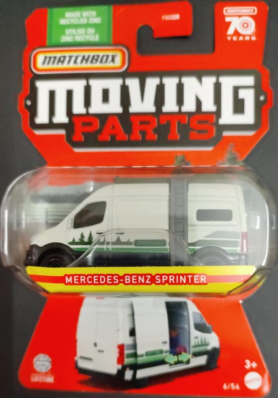 Matchbox Moving Parts – Mercedes Benz Sprinter (HLF91). – Crazy 4 Diecasts